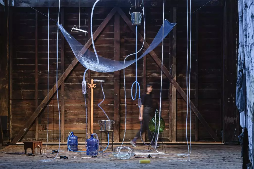 In Bildern: Sehen Sie sich die Höhepunkte der wild ambitionierten Sydney Biennale an, bei der Künstler unsere Beziehung zum Wasser überdenken 1005_17