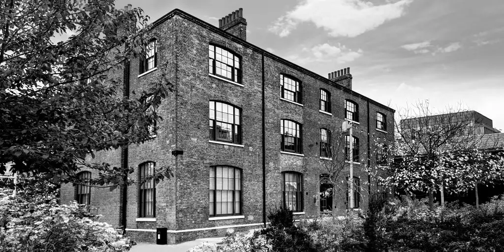 The Granary Building domov Queer Britain. Foto Tom Mehrtens