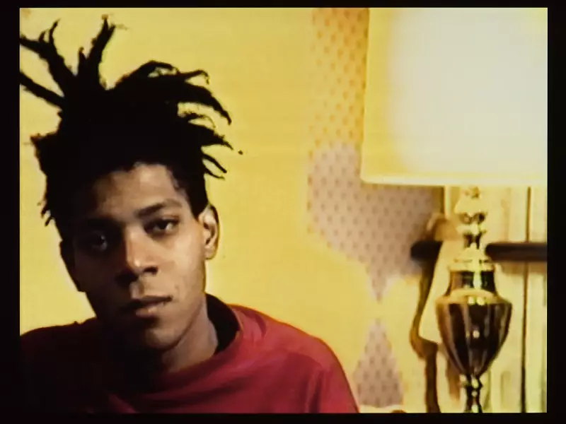 Tamra Davis, hîn jî ji A Conversation with Basquiat (2006). Wêne: Ji hunermend / Sîteya Jean-Michel Basquiat.