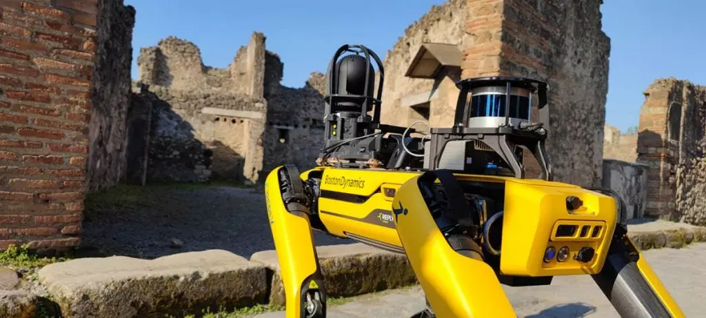 Robot Spot společnosti Boston Dynamics v Pompejích. Foto: Archeologický park Pompeje.