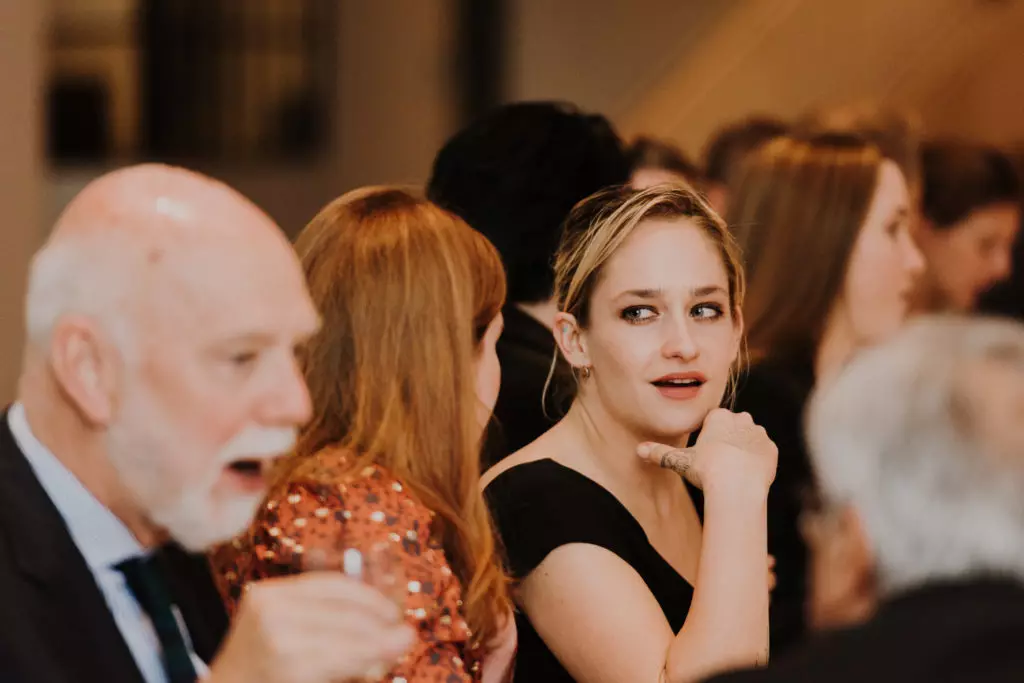 Jemima Kirke. Mufananidzo naLauren Colchamiro.