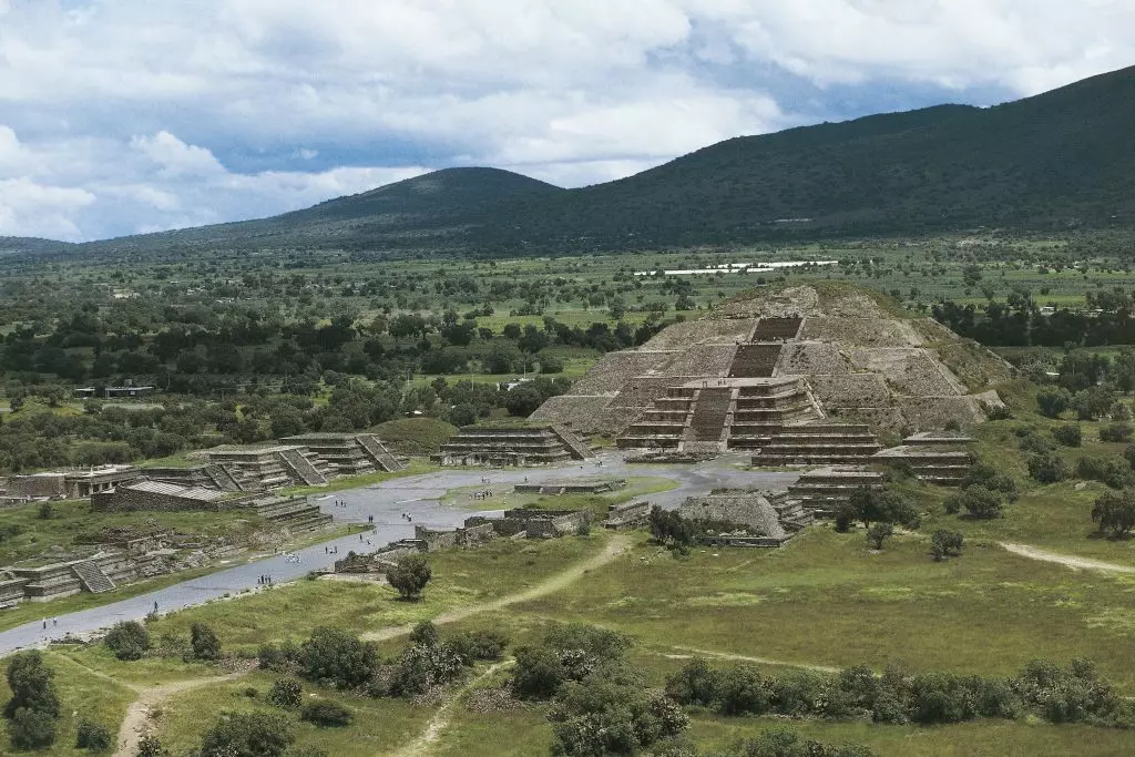 Una straordinaria scoperta archeologica suggerisce che i Maya ebbero un contatto diretto con un'altra civiltà a più di 800 miglia di distanza