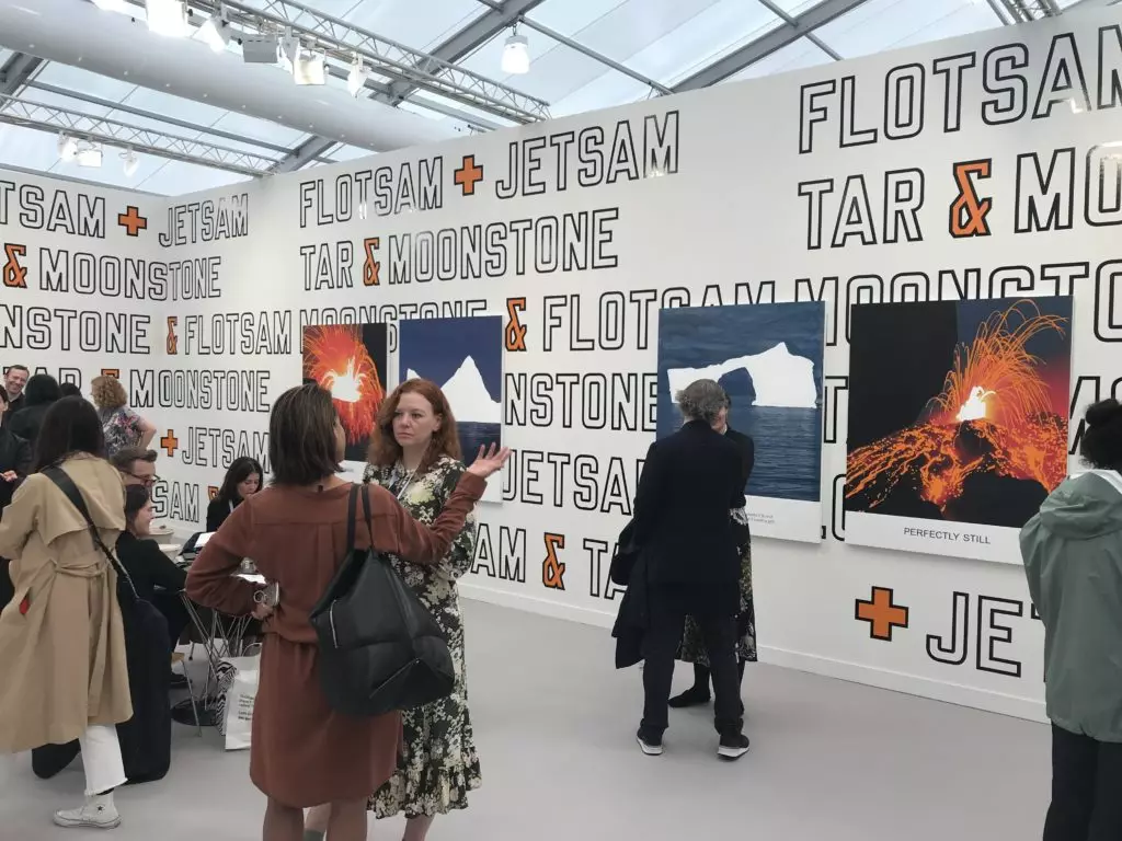 Vijfsterrenkunstwerken die de show stalen tijdens de inaugurele fries in Los Angeles 13017_1