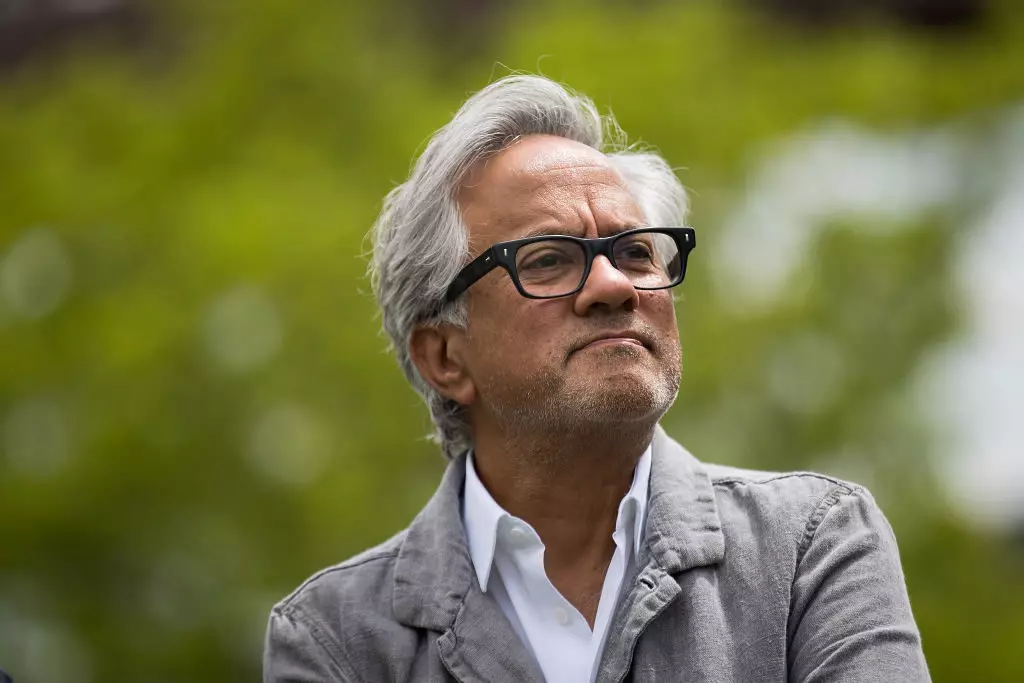 Anish Kapoor en 2017. Photo par Drew Angerer/Getty Images.