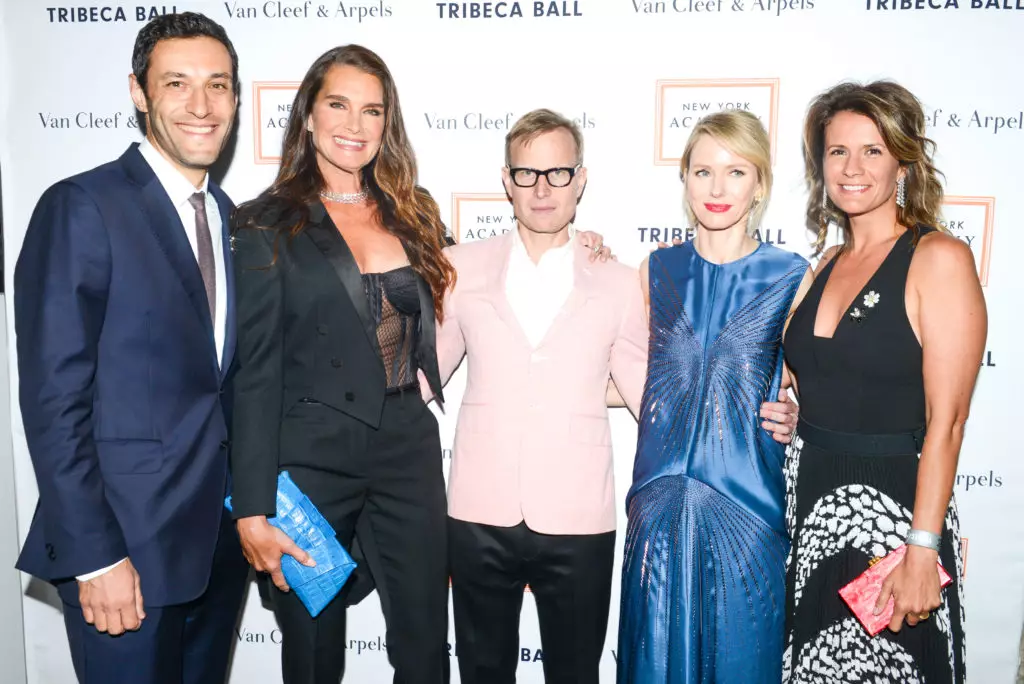 Alain Bernard, Brooke Shields, Will Cotton, Naomi Watts และ Christina Di Donna ที่ New York Academy of Art's Tribeca Ball ได้รับความอนุเคราะห์จาก BFA