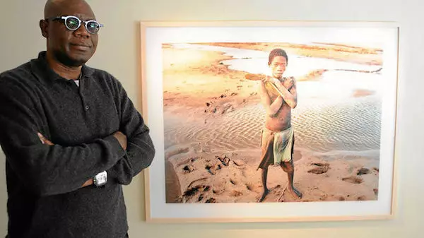 Zwelethu Mthethwaの作品は、世界中のいくつかの主要な機関で展示されています。写真：メールとガーディアン経由のレオン・レストレード