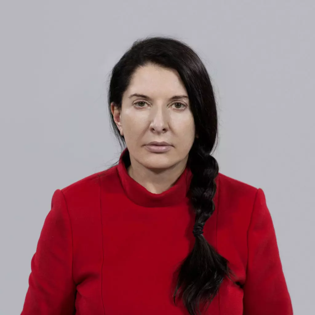 Att låsa ögonen med Marina Abramovic i 