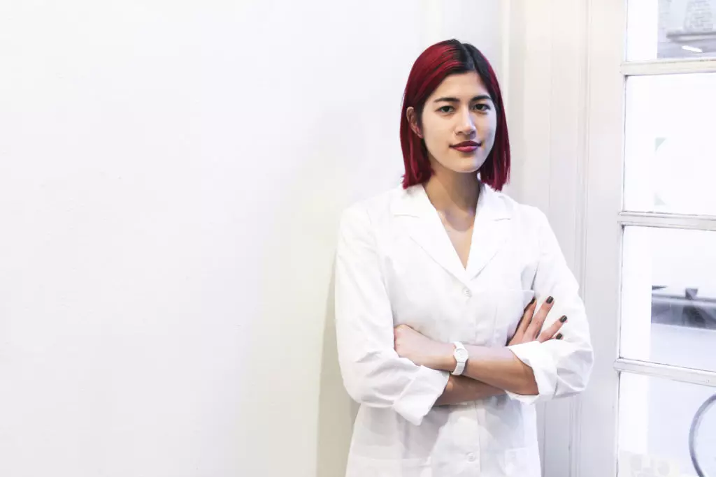 Emma Sulkowicz, Pusat Kesehatan Integral Sentuhan Penyembuhan. Courtesy of the Philadelphia Contemporary/Emily Belshaw.