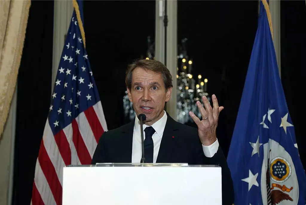 Tacaíonn Jeff Koons le Hillary Clinton mar Uachtarán 15305_1