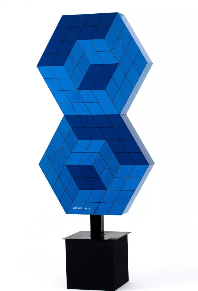 भिक्टर भासारेली, Bleu n° IIIV (1970-2009)। फोटो क्रेडिट: Fabrice Lepeltier र Fondation Vasarely