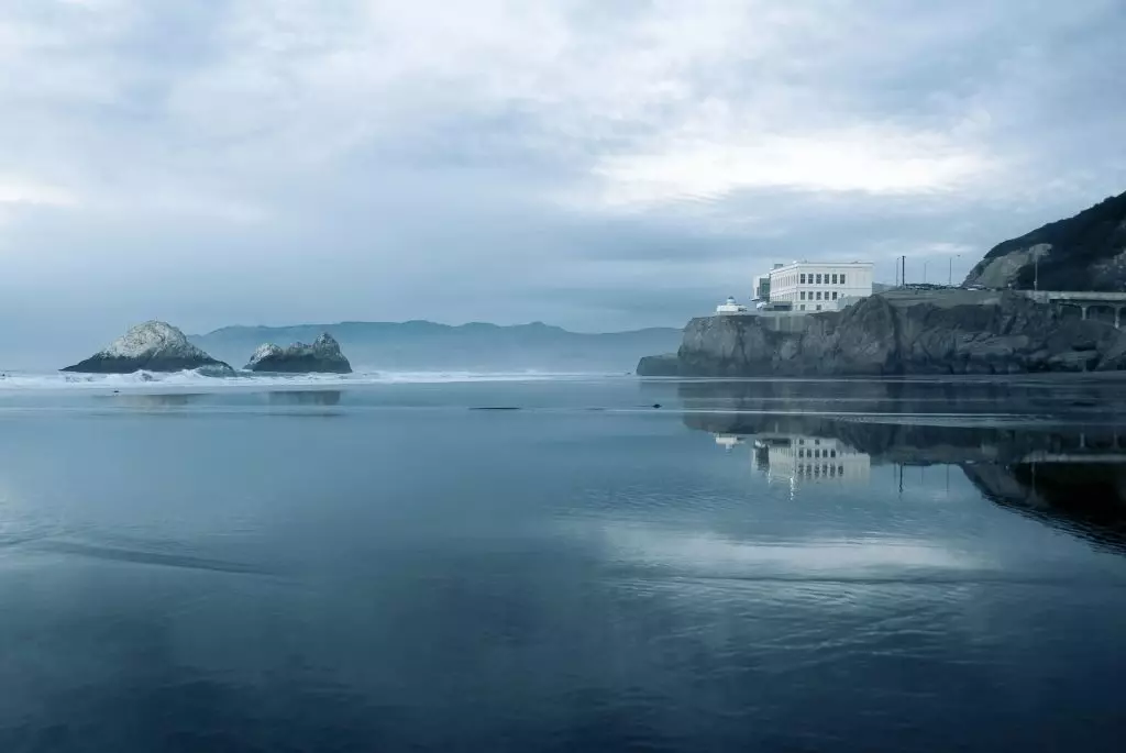 Kako su Doug Aitken, Andy Goldsworthy i drugi umjetnici pretvorili nekadašnje utočište za Elite San Francisca u oštar podsjetnik na klimatske promjene 1582_2