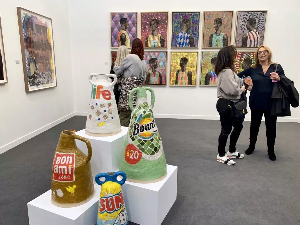 Wurk fan Kandis Williams, Grant Levy-Lucero, en Derek Fordjour fan Night Gallery by Frieze New York 2019. Foto troch Sarah Cascone.