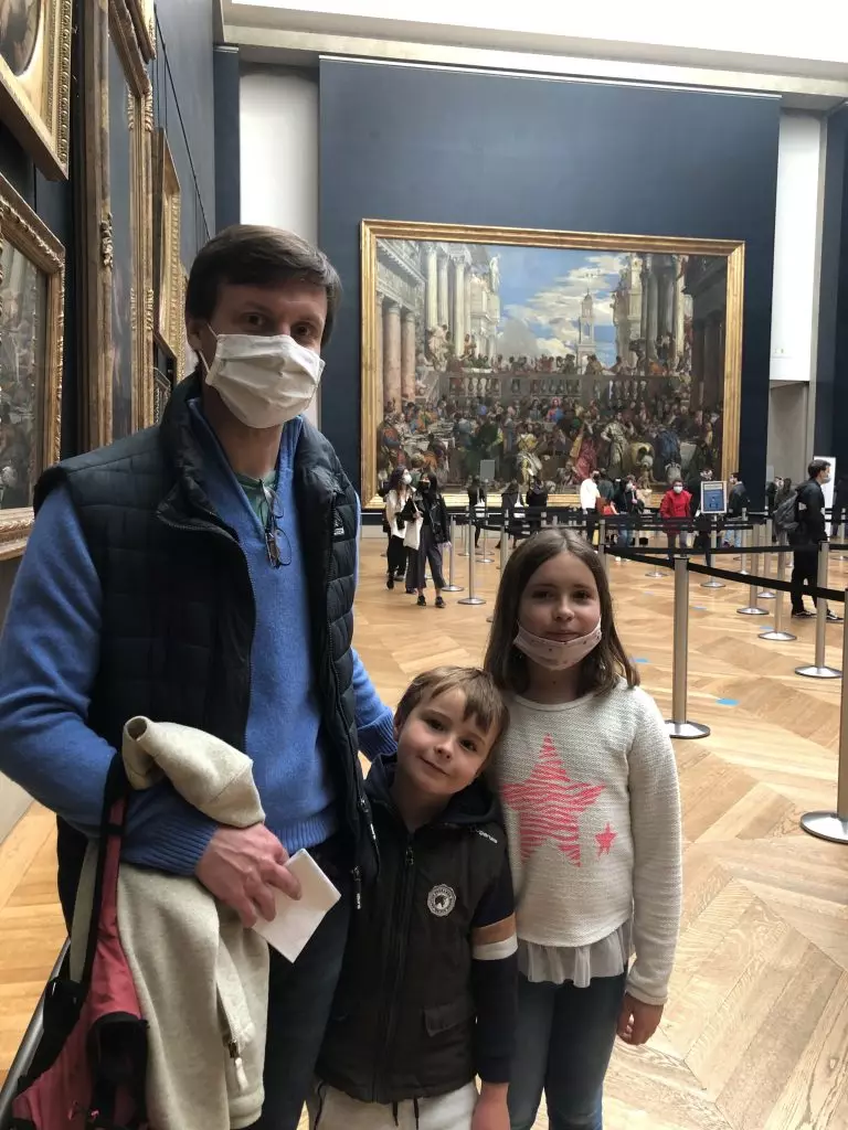 Kami naroskeun ka Louvre Super-Fans Naha Éta Anu Pangheulana Nganjang ka Museum anu Nembé Dibuka deui. Waleran Maranéhna Bakal Ngageuingkeun Anjeun 1608_5