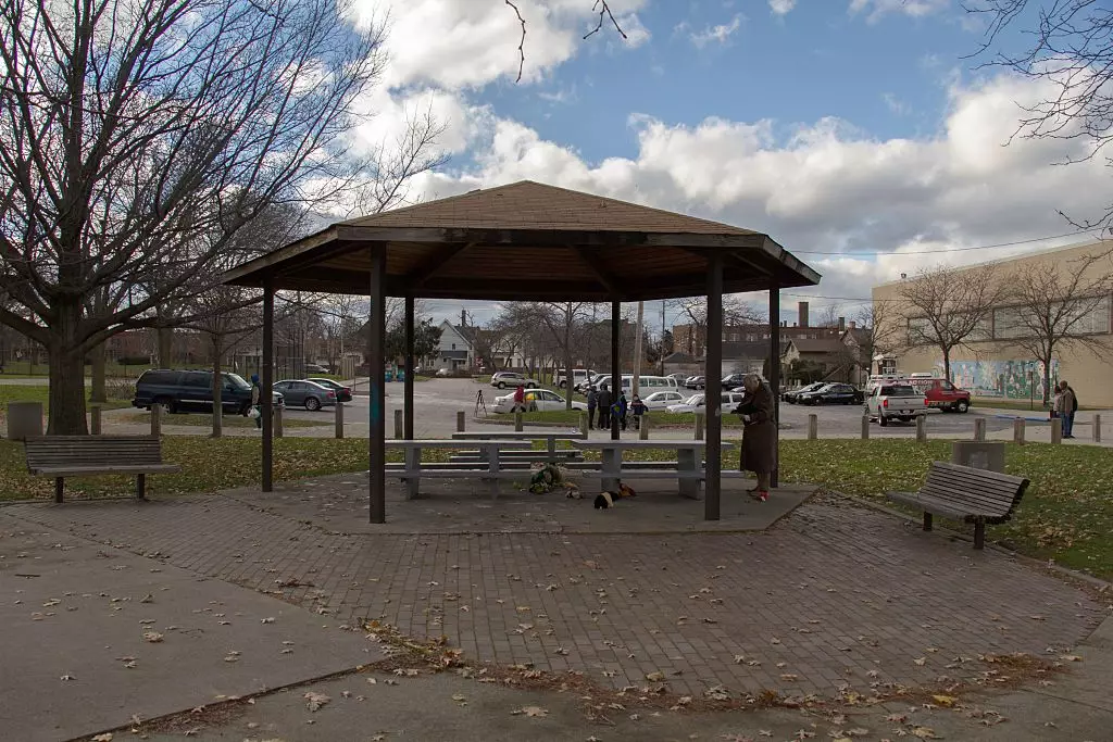 O lo'o tu le gazebo i Cudell Commons Park Cleveland, OH. Ata: JORDAN GONZALEZ/AFP/Getty Images.