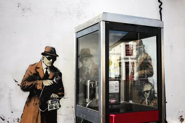 ຮູບແຕ້ມ Banksy ໃນ Cheltenham.