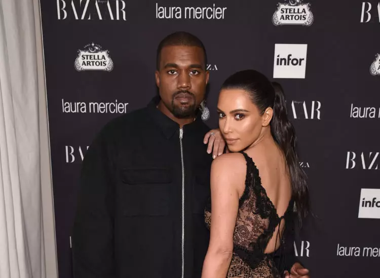 Možda je to bio Kanye West - ne Kim Kardashian - koji je kupio drevnu rimsku skulpturu navodno opljačkanu iz Italije