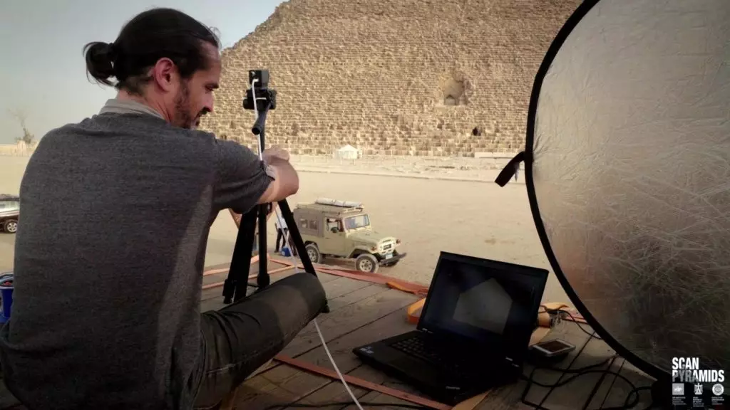 Infrared 3 x 24 maawa ongororo paKhufu, iyo Great Pyramid yeGiza. Nekuda kweScanPyramids mission.