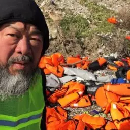 Ο Ai Weiwei δημιουργεί τέχνη με σωσίβιο προσφύγων στη Βιέννη 18546_3