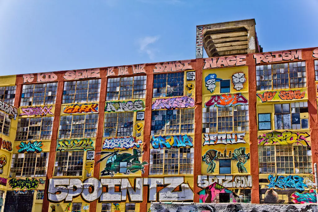 5Pointzの壁画。 Flickr経由のPelleStenによる写真。