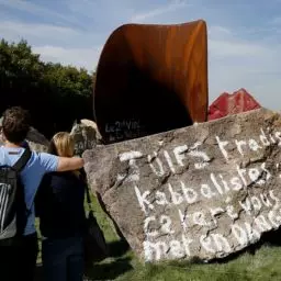 Anish Kapoor llama al vandalismo de Versalles un trabajo interno 18680_4