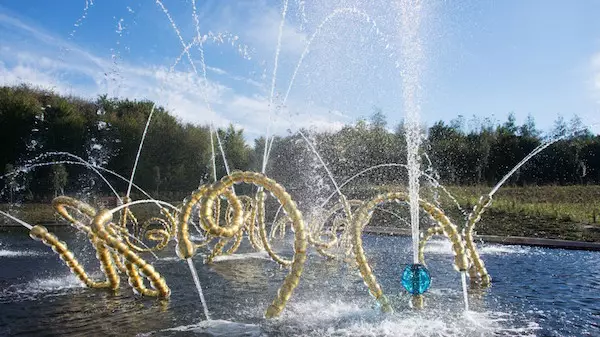 Δείτε το Spectacular New Versailles Fountain 18712_1