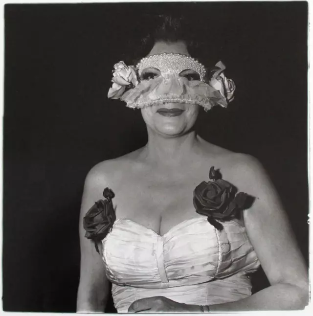 Diane Arbus និងសេចក្តីអំណរ—ឬមិន—នៃការរួមភេទ 18825_1