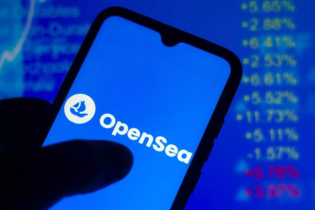 Il logo OpenSea visualizzato su uno smartphone. Illustrazione fotografica: Rafael Henrique/SOPA Images/LightRocket via Getty Images.