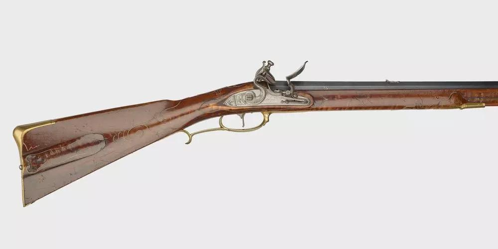 Довгий пістолет Джона Крістіана Ортера Flintlock, 1774, який належить до королівської колекції Віндзорського замку в Англії. Надано Королівським фондом колекції.