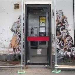 Is Banksy's 'Spy Booth'-muurschildering voor altijd verloren - 20712_3