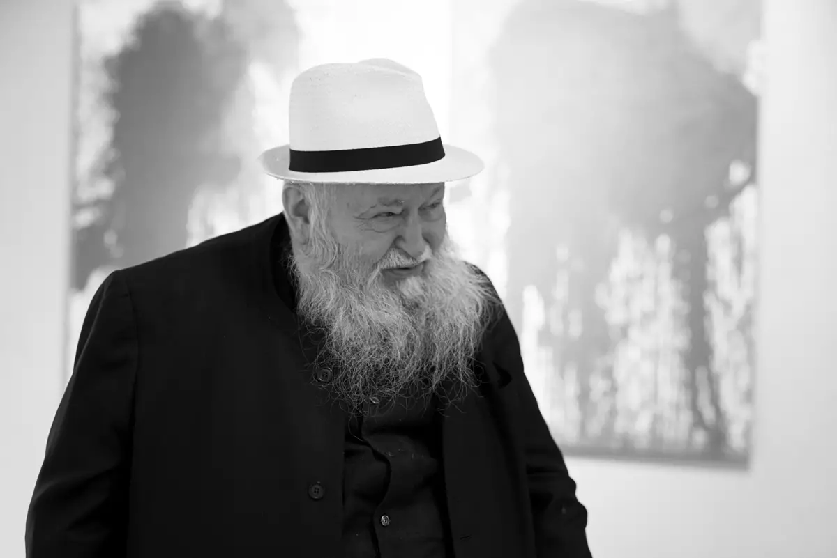 Hermann Nitsch, Setsebi sa Bohale sa Austria se Tsejoang ka ho Sebelisa Mali le Litopo tsa Liphoofolo Mosebetsing oa Hae, O hlokahetse a le lilemo li 83.