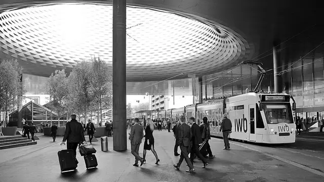 Messeplatz-тегі Baselworld. Flickr арқылы Микаготоның суреті.