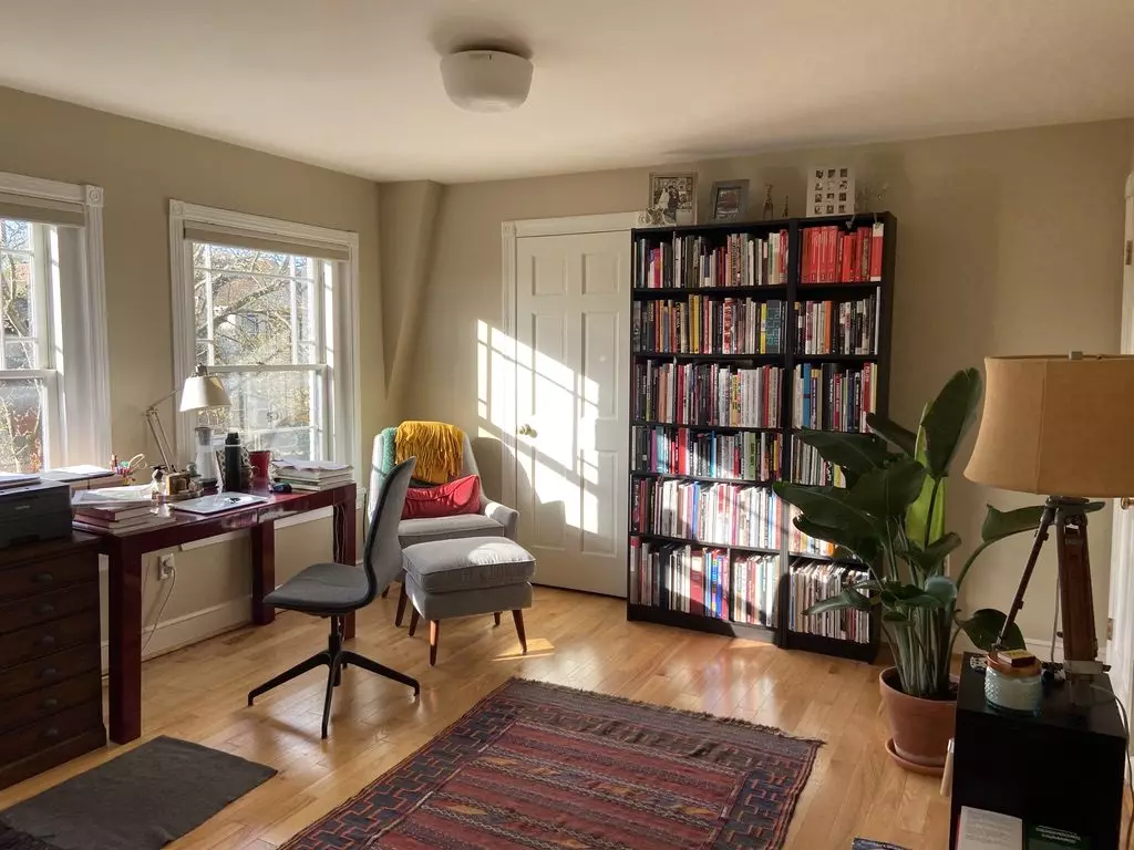 Home office ni Ksenia Nouril sa Philadelphia. Sa kagandahang-loob ni Ksenia Nouril.