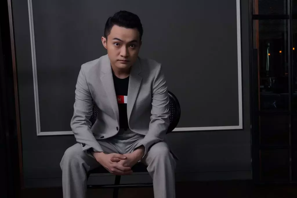 Billionaire Cryptocurrency Justin Sun azụtala ihe karịrị nde $ 100 bara uru nka n'afọ a. Yabụ kedu ihe Ọ ga-eji ya mee?