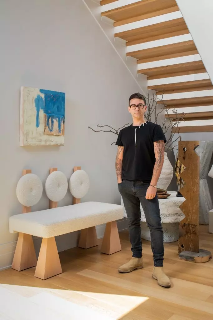 'Wala'y Lagda ang Inspirasyon': Ang Fashion Designer nga si Christian Siriano kung giunsa sa Iyang Mamugnaon nga Buhat Naghulma sa Iyang Freewheeling Approach sa Art Collecting