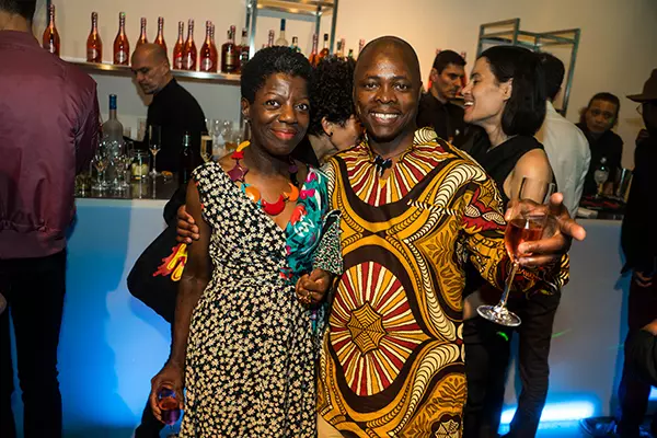 Thelma Golden y Richard Muholi en AFRICA'SOUT!2016. Cortesía de Richard G. Burrowes.