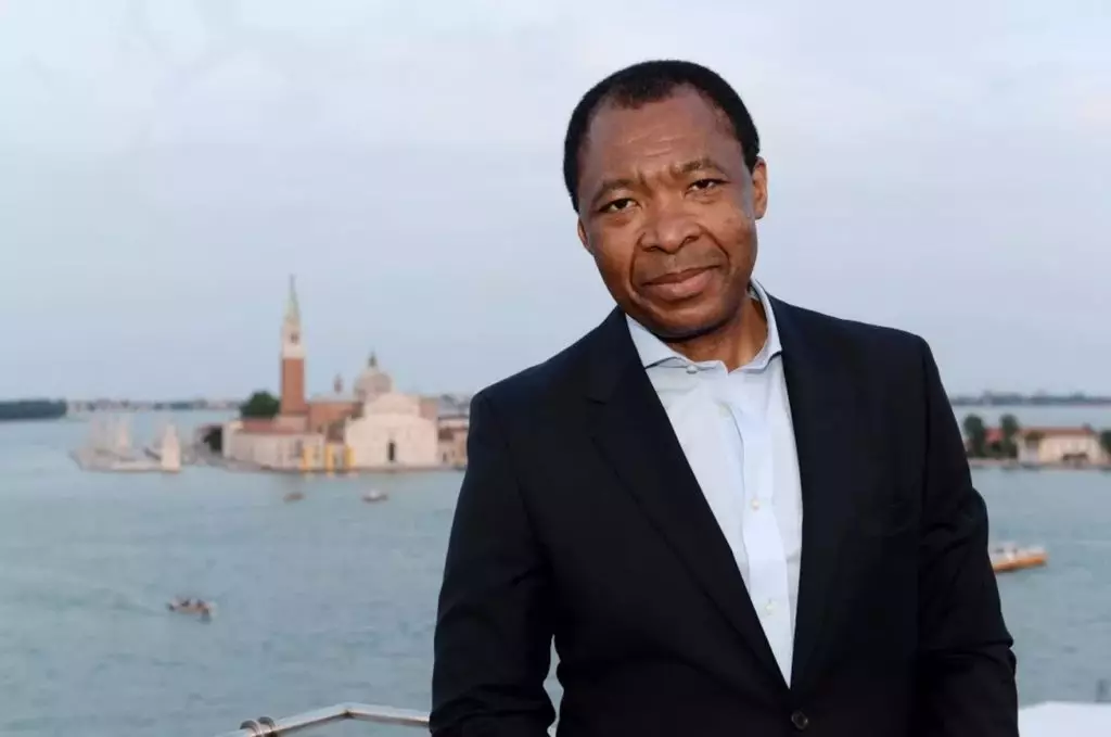 Okwui Enwezor, curator van de 56e Internationale Kunsttentoonstelling