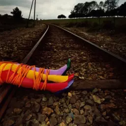 Guy Bourdin, Charles Jourdan 1970 年秋季照片：© The Guy Bourdin Estate, 2004 Courtesy A+C