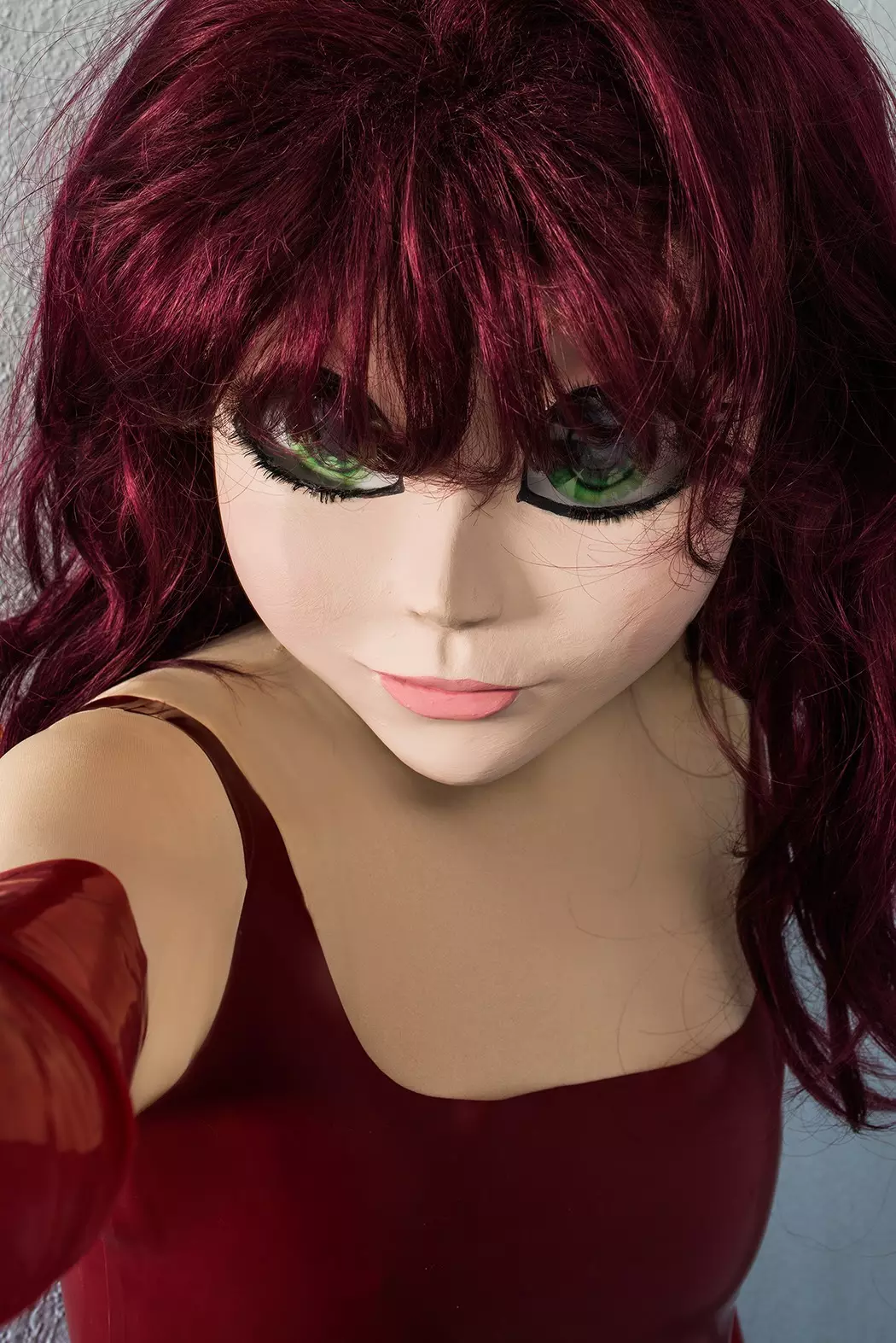 Laurie Simmons Rambut Merah/Gaun Merah/Selfie, 2014 20 x 28,75 inci 50,80 x 73 sentimeter