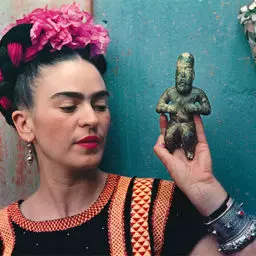 Tehas şäheri, Frida Kahlo Lookalikes topary we geň Ginnesiň rekordyny gözlemek. 2368_4