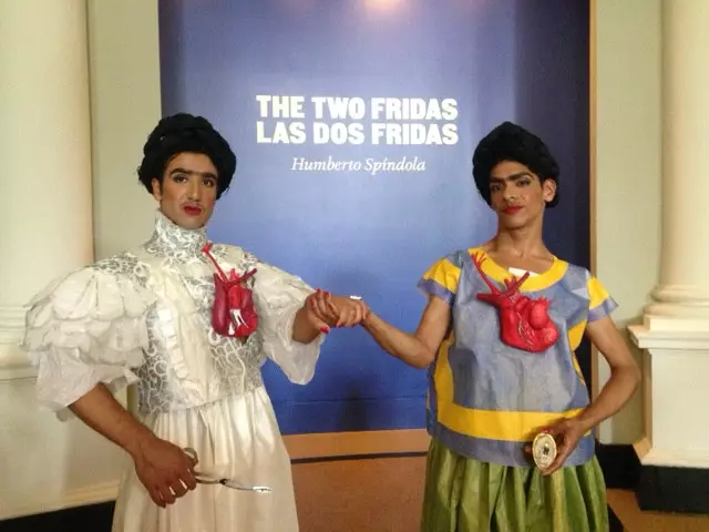 Humberto Spíndola, The Two Fridas (2009/2015). ફોટો: સારાહ કાસ્કોન.