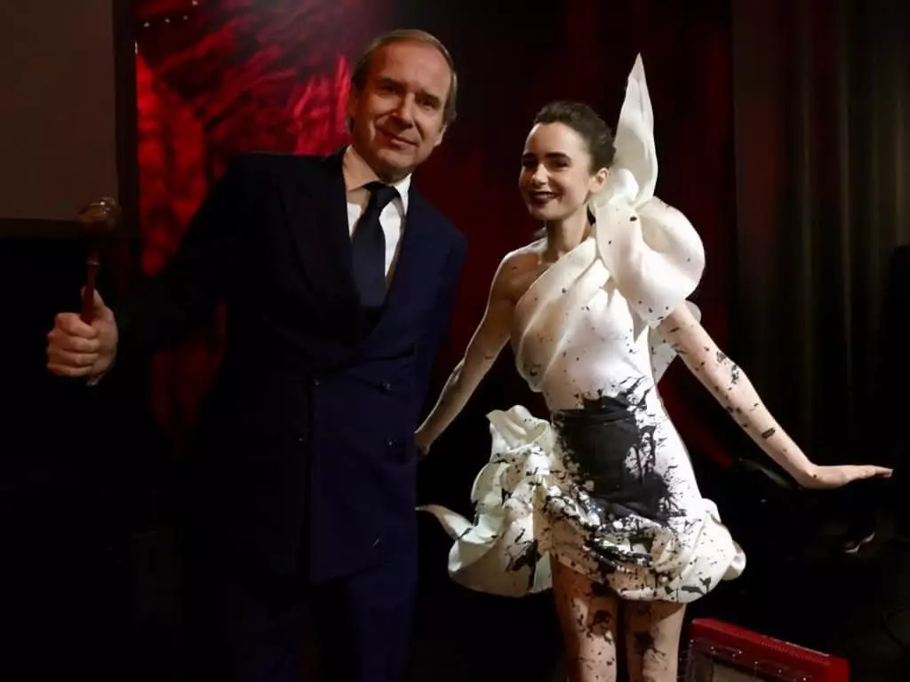 Simon de Pury und Lily Collins. Mit freundlicher Genehmigung von Simon de Pury.