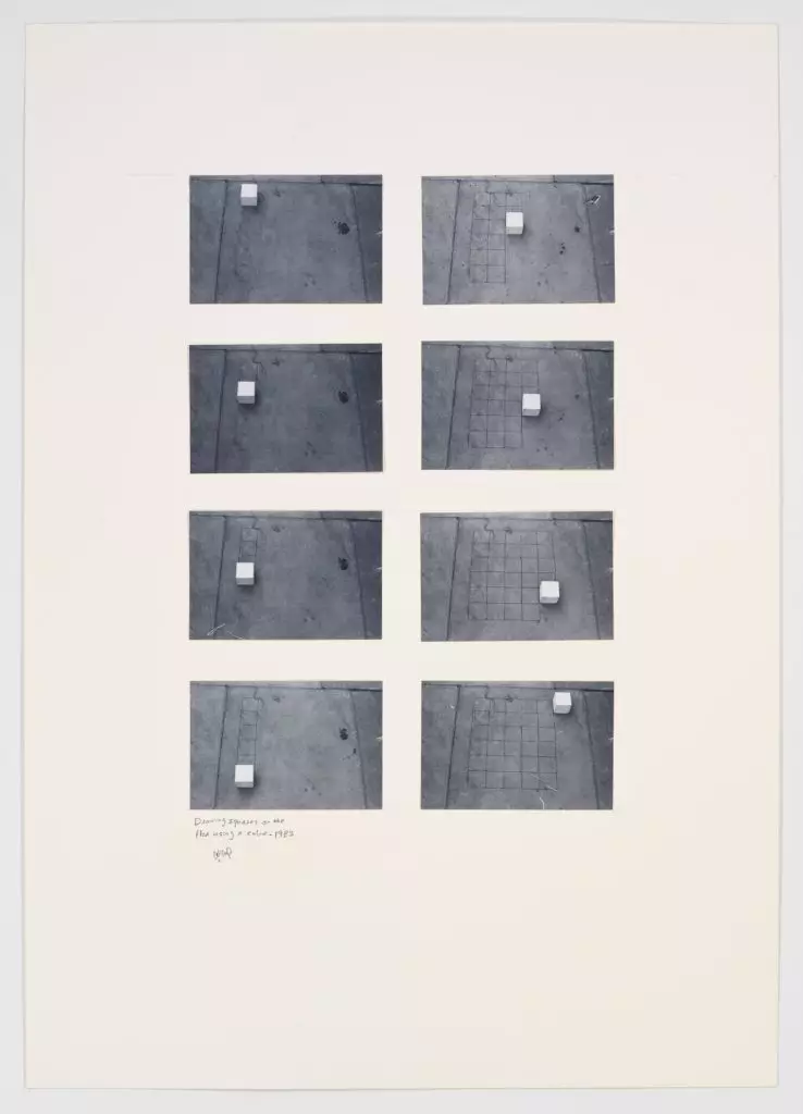 Hassan Sharif, Drawing Squares on the Floor Using a Cube (1982). Með leyfi Alexander Gray Associates.