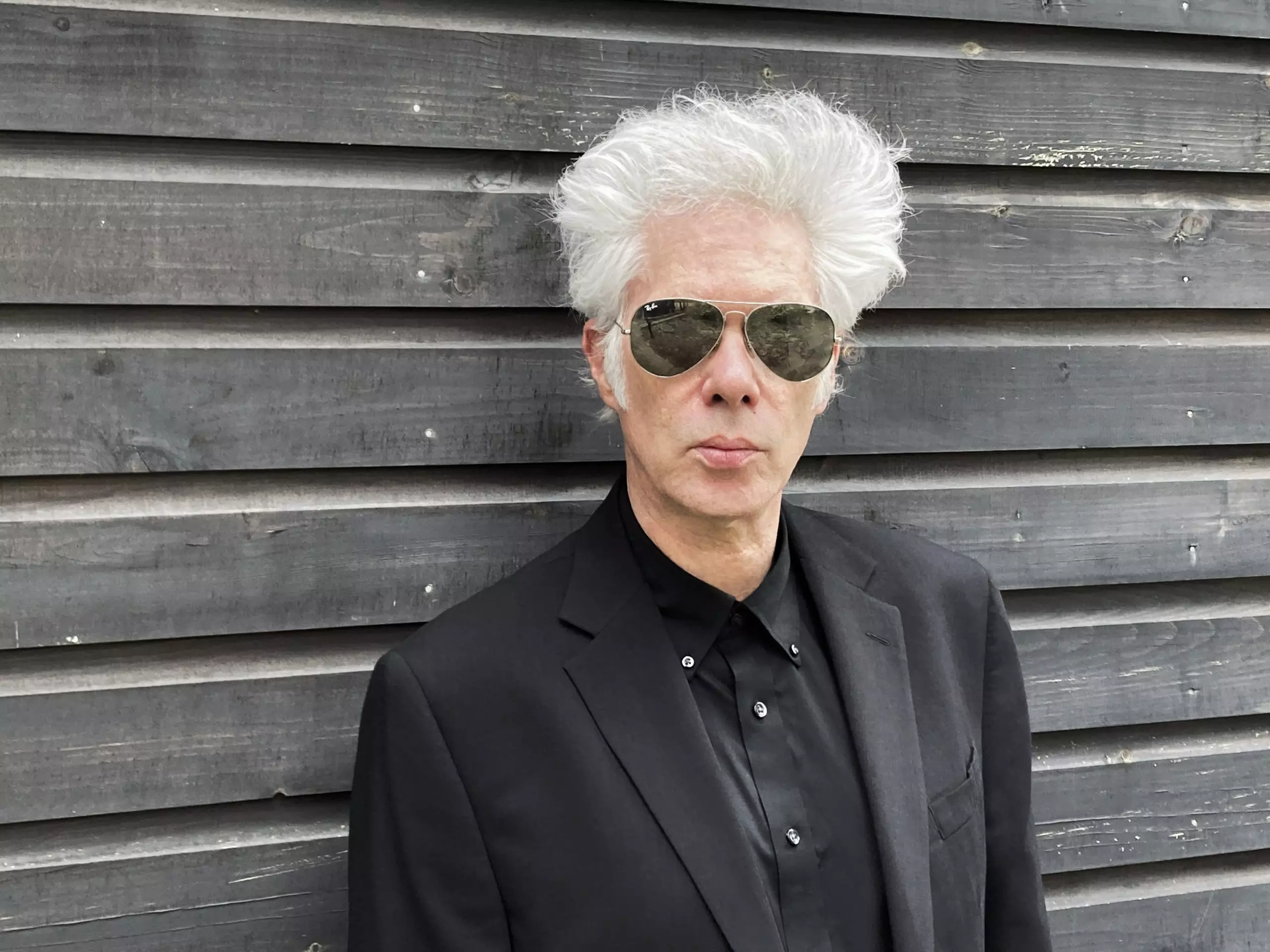 Mo le luasefulu tausaga, o Jim Jarmusch o loʻo faia ma le filemu le faʻailoga mataʻutia ma le mataʻutia. O Fa'atusa ia