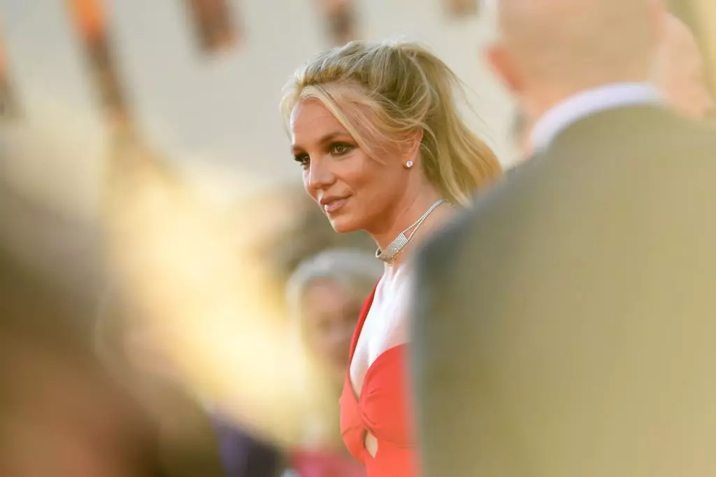 Britney Spears, Allegorie van de 20e eeuw? Hoe de verkeerd begrepen popster beeldend kunstenaars heeft geïnspireerd als een avatar van de vroege Aughts