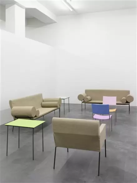 Franz West, Installasjonsvisning III (2015). Med tillatelse fra Galerie Eva Presenhuber.