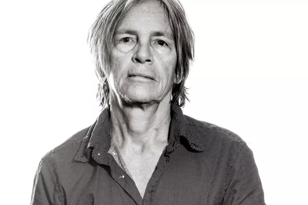 Nyanduri uye munyori Eileen Myles. Mufananidzo nerubatsiro rweNhetembo Foundation.