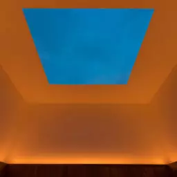 Installasie-aansig van James Turrell, Vergadering, 1980-86/2016, by MoMA PS1. Foto Pablo Enrique, met vergunning van MoMA PS1.