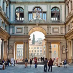 Uffizi گيلري وڌيڪ عورتون فنڪار ڏيکاريندي 25875_2