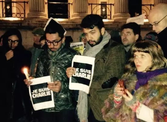 Londoners March mu Solidarity kwa Charlie Hebdo ku Trafalgar Square 26878_1