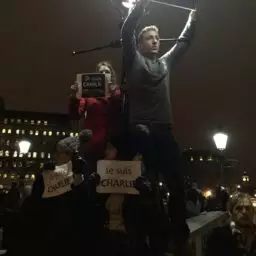 Marxa londinenca en solidaritat per Charlie Hebdo a Trafalgar Square 26878_7